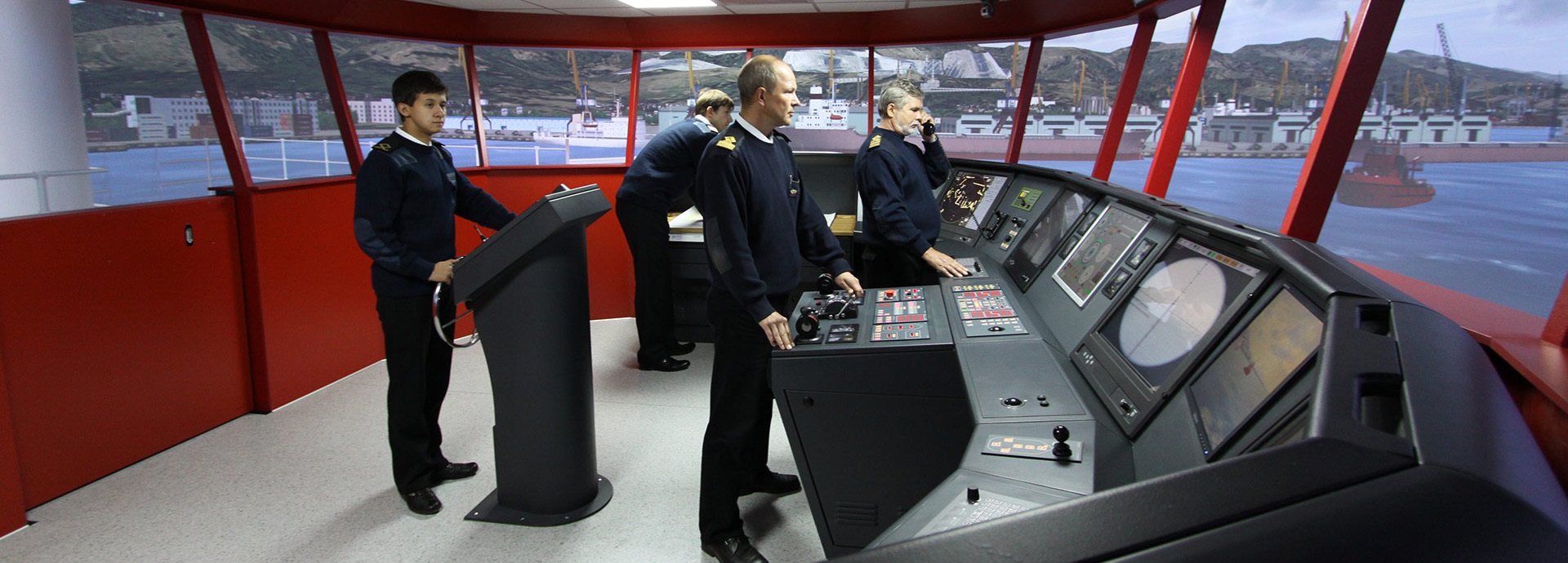 Wärtsilä Navigation simulator NTPRO 5000