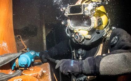 World’s first successful underwater stabilizer exchange